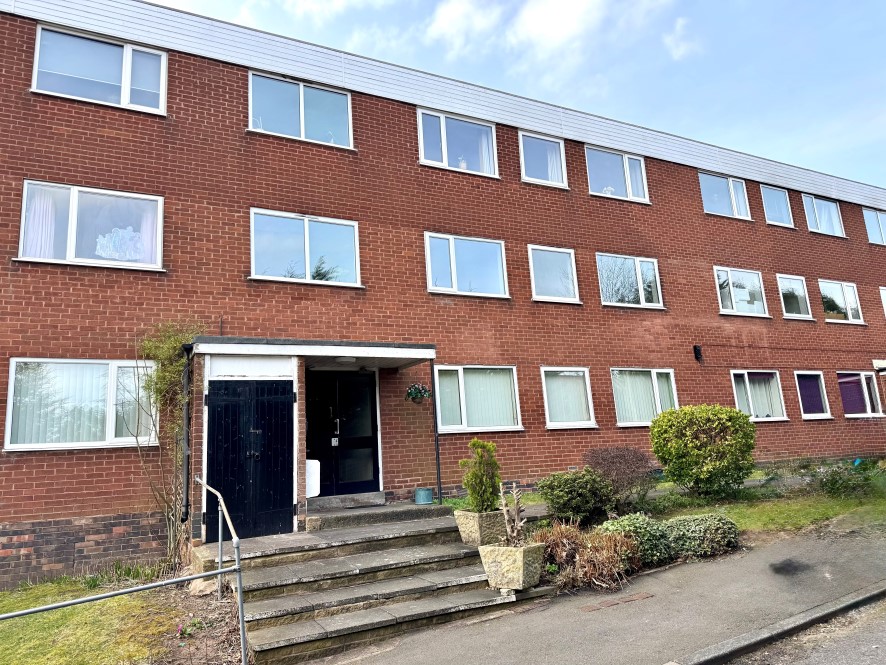 45 Brooklands Drive, Birmingham, West Midlands B14 6EJ